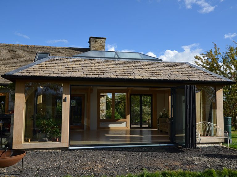 Oak Framed Buildings - The Oak Glasshouse Company